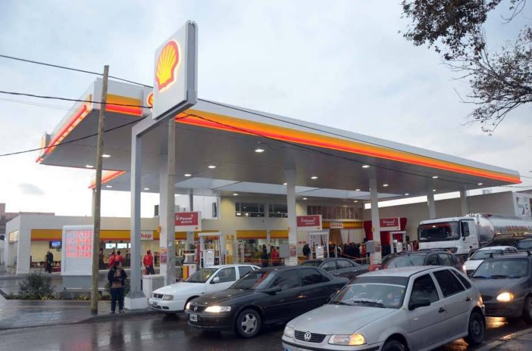 Shell y Axion también bajaron el precio del litro de combustible | Neuquén Al Instante ...